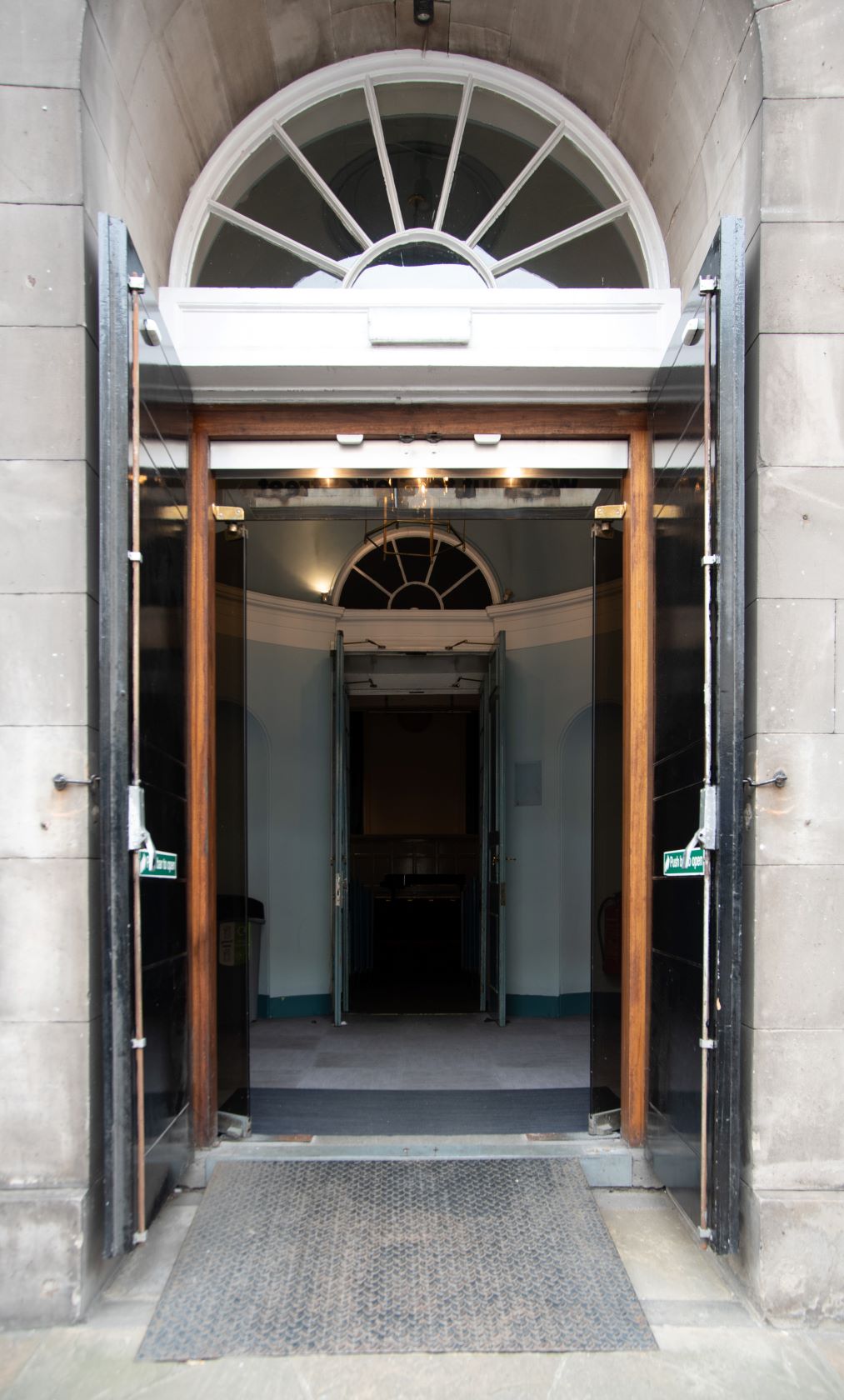 Access Information | The Queen's Hall